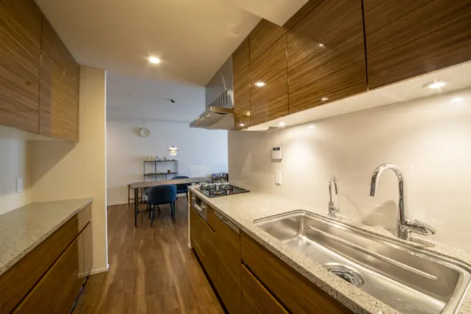 Tokyo Minato Ward Tower - Sumitomo House Realty & Development Co., Ltd.